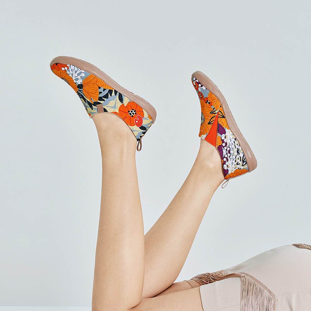 Marigolds Women Women Art Painted Canvas Travel Shoes | uin FOOTWEAR ...